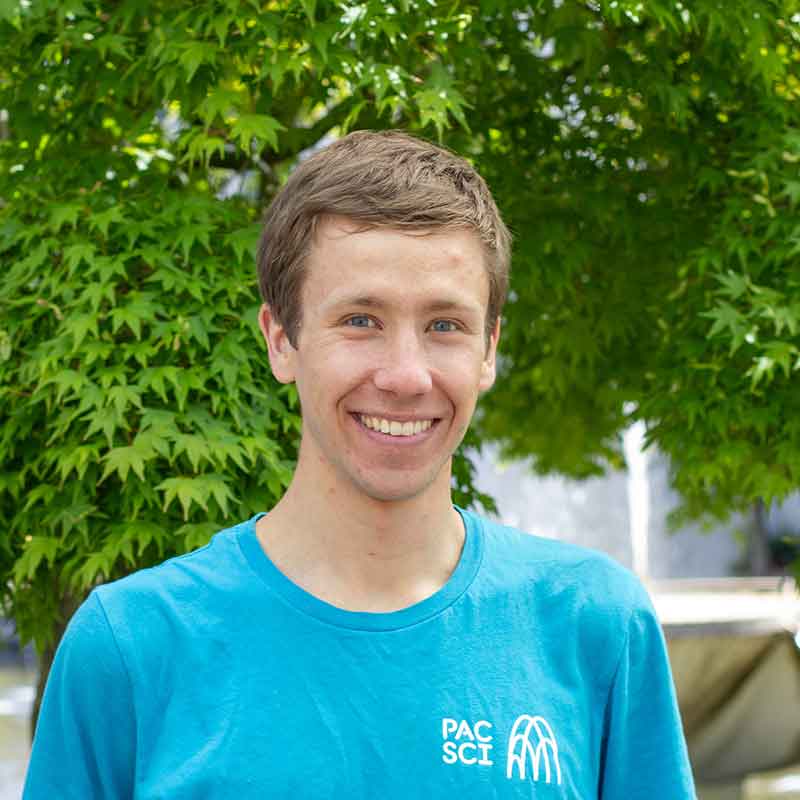 Meet the Team: Science on Wheels - Pacific Science Center